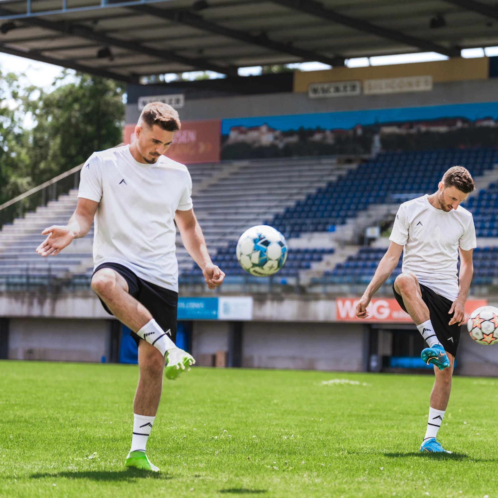 Shop - alle Produkte: Traction Socks, Running Socks, Short Ankle Socks ...